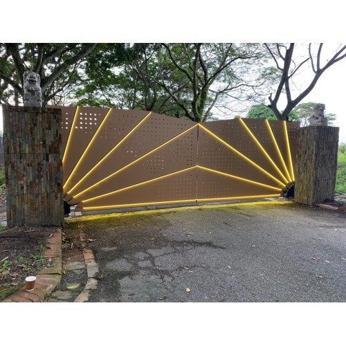 Fan wing vertical gate 4